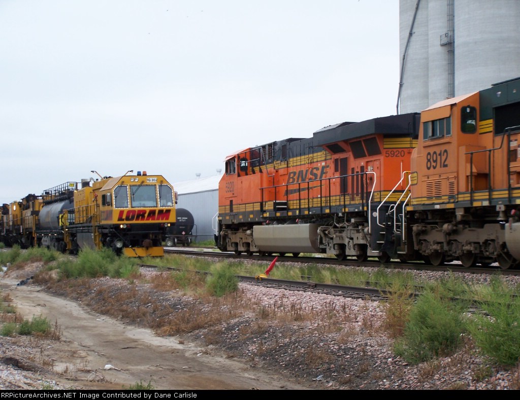 WB empty coal screams by